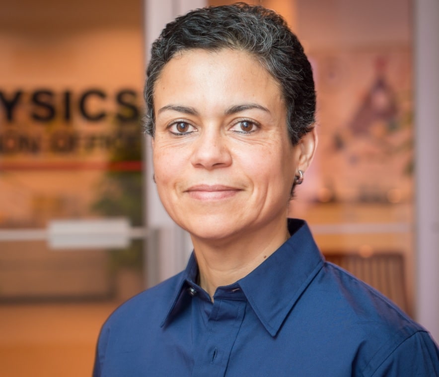 أدهشوا العالم بإنجازاتهم.. 6 علماء مغاربة | الديوان